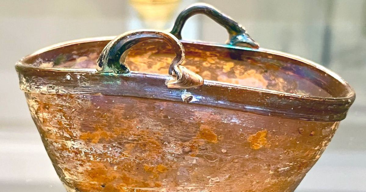 Small Roman glass basket « IMPERIUM ROMANUM